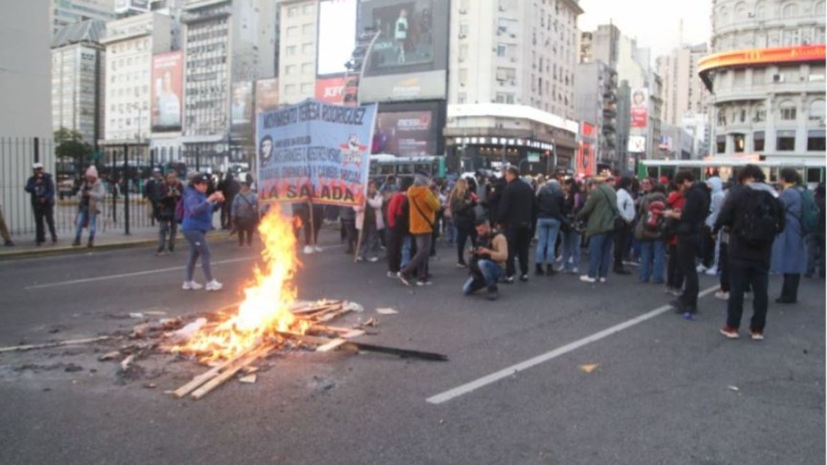 Quién era Facundo Molares, el hombre que murió en la manifestación en ...