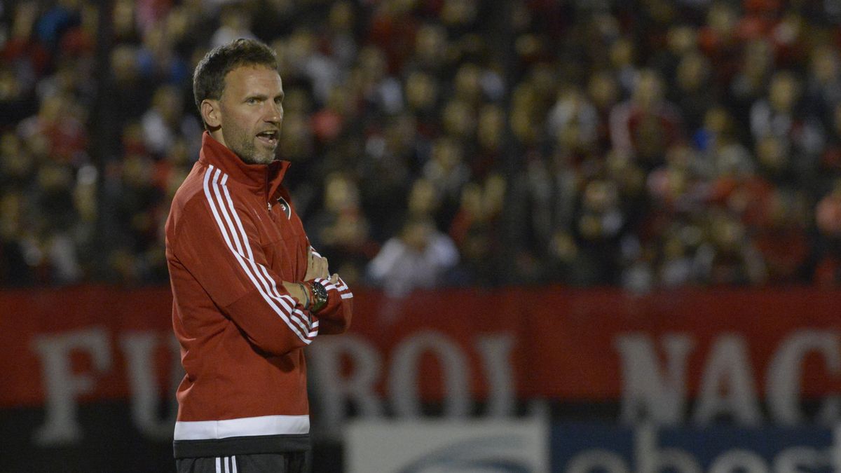 Lucas Bernardi ya tiene club para tomarse revancha como entrenador