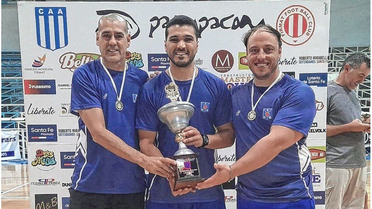 Schifitto, el DT debutante que sacó campeón a Santa Fe U18