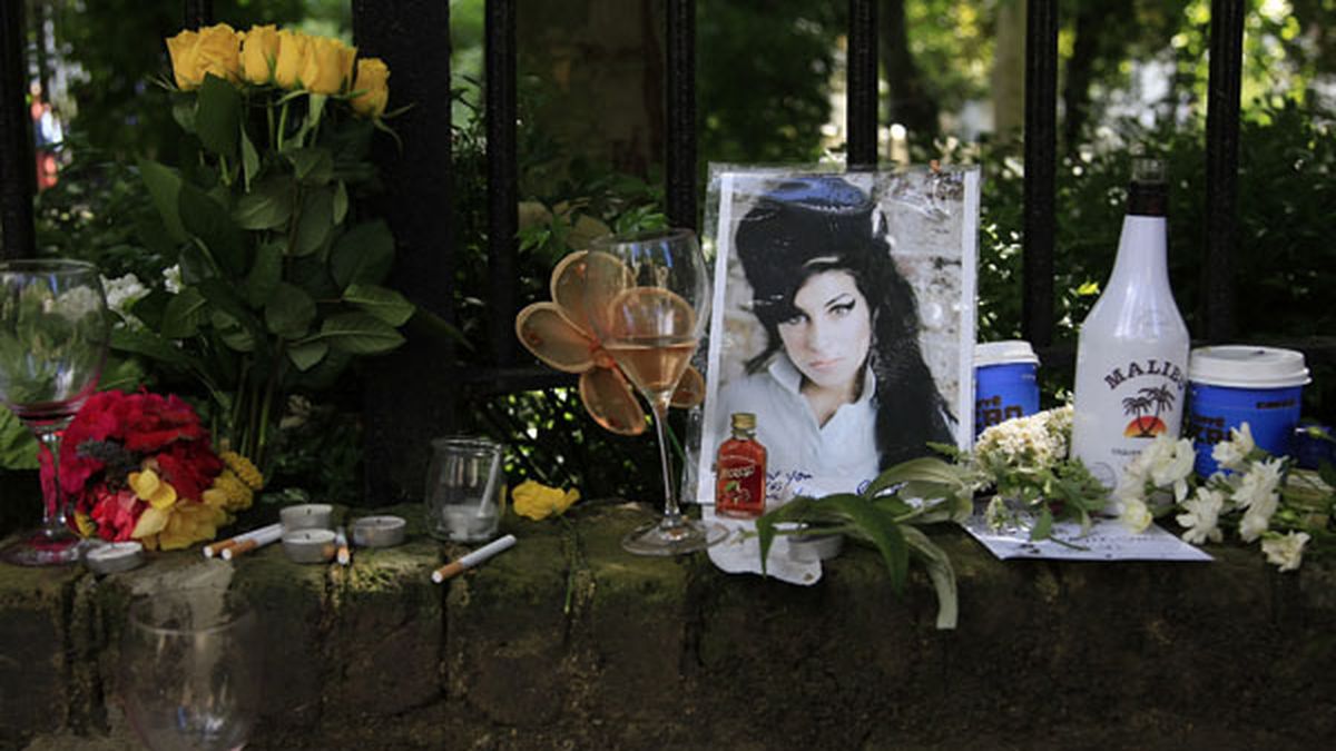Hace un año Amy Winehouse entraba en el club de los 27