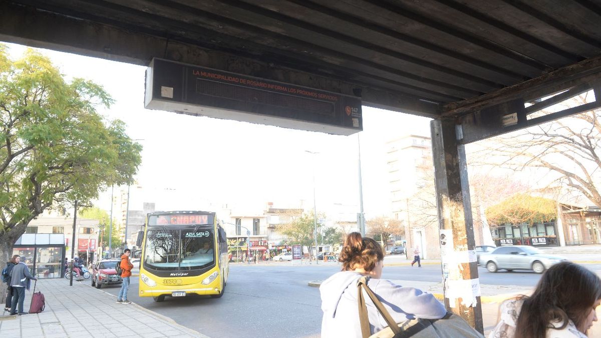 Advierten sobre el mal funcionamiento de las paradas inteligentes de ...