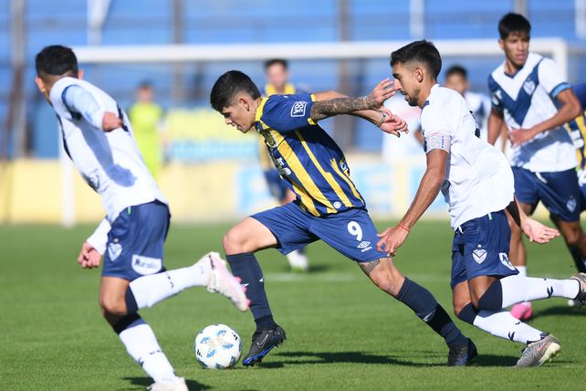 Central: Mac Allister volvió a jugar tras nueve meses de recuperación