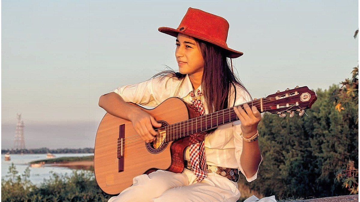 Bernardita, la cantante de 12 años que la rompe en Cosquín