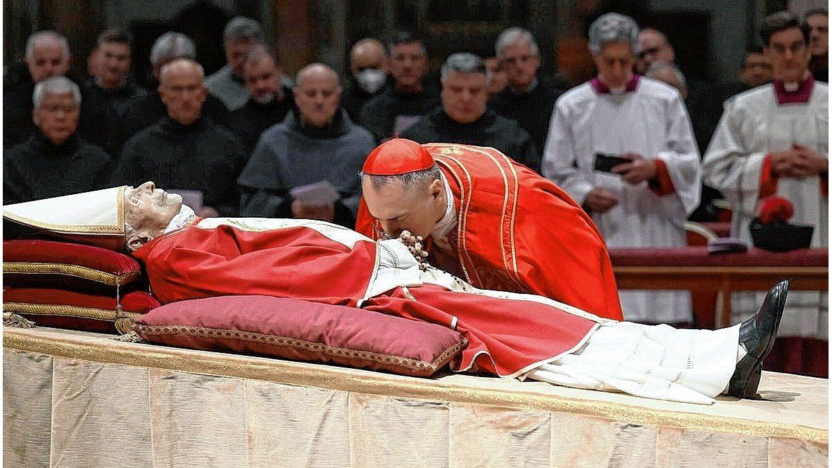 El Papa Francisco recordó a Benedicto XVI