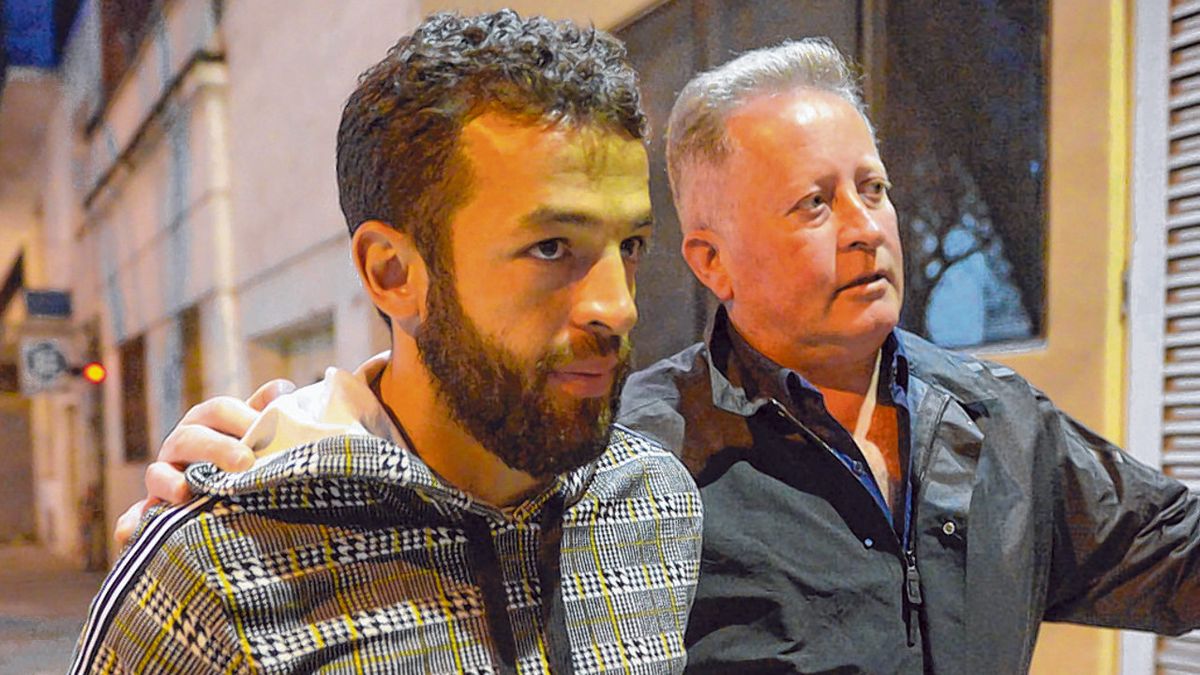 Gamba llegó ayer y hoy pone la firma para sumarse a Central