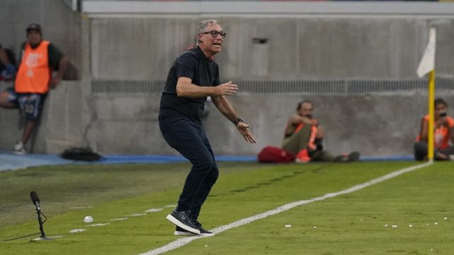 Holan versus River y Soso versus Boca, ambos por el primer espaldarazo