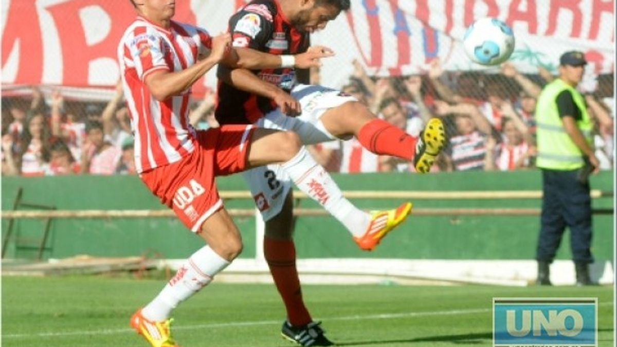 Walter Andrade: “El déficit que tenemos es que no somos agresivos”