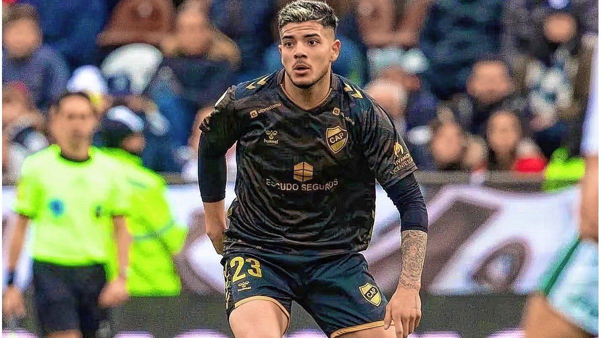 Colón ultima detalles para sumar al volante Alexis Sabella