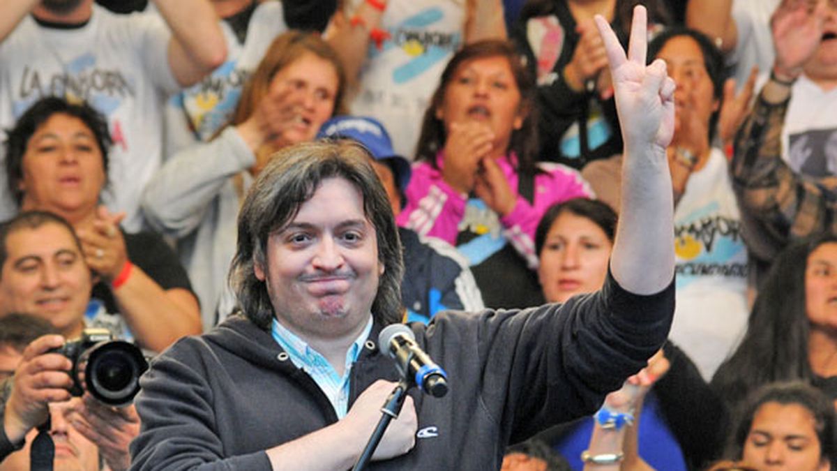 La aparición de Máximo Kirchner en el acto de La Cámpora sacudió la ...