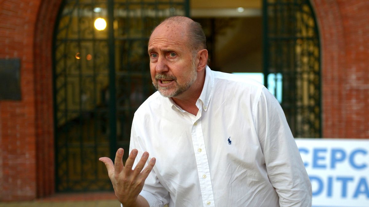 Perotti, sobre la cuarentena: El lunes no vamos a volver a la vida normal