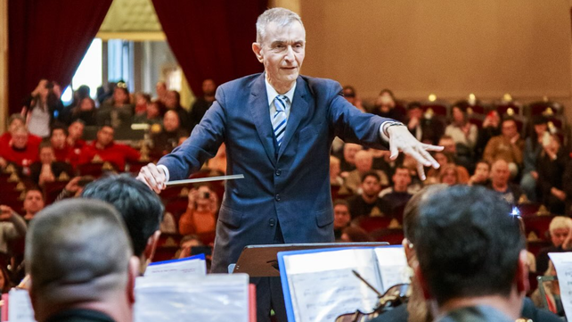 Nelson Castro debutó como director de orquesta en el Festival de Bandas ...