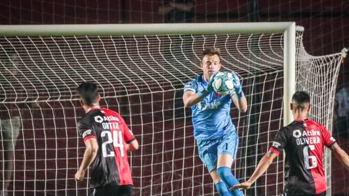 Burián y su récord vigente en la historia de Superliga