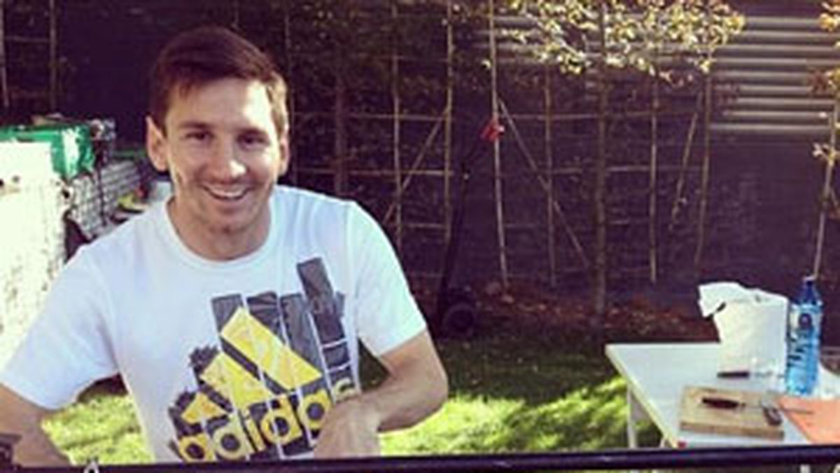 Messi celebró el triunfo en el clásico con un asado con amigos en ...