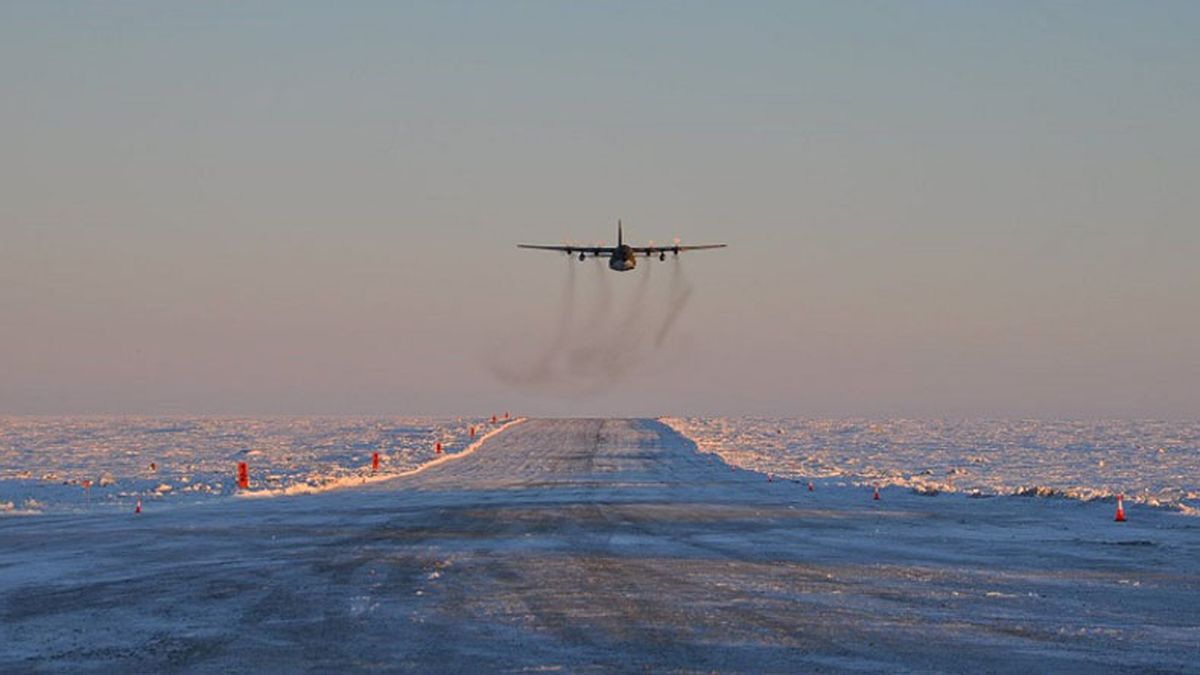 Desde julio, en la Base Marambio operan dos pistas