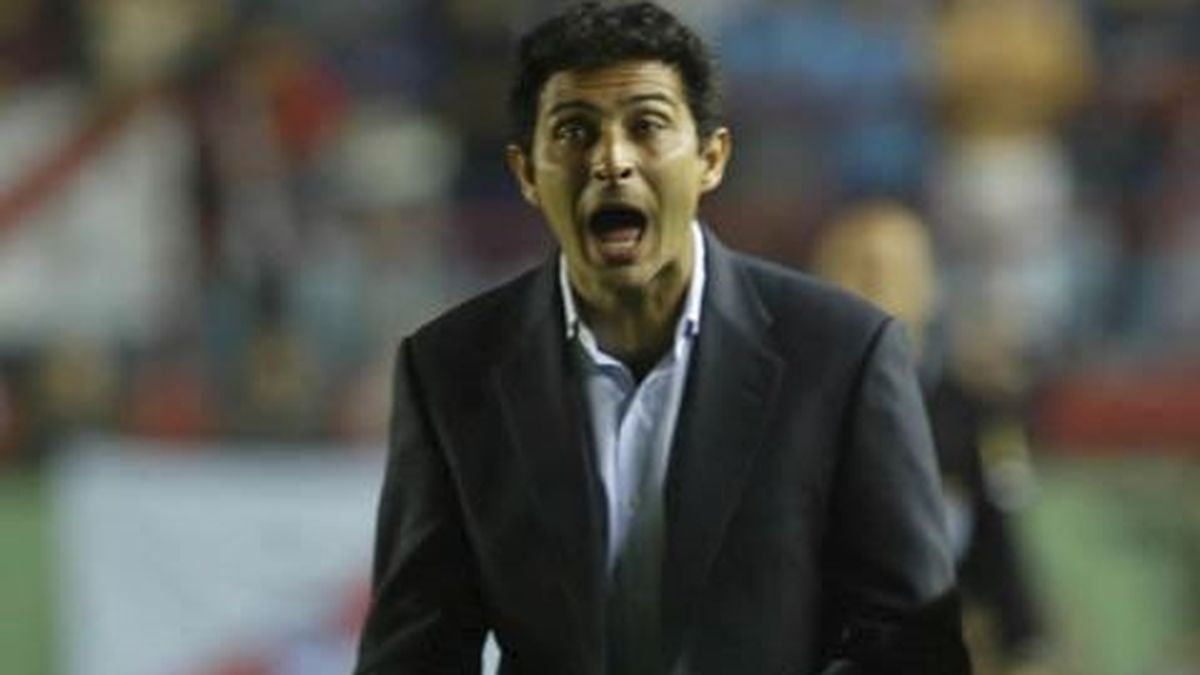 Astrada vuelve a dirigir en Argentina