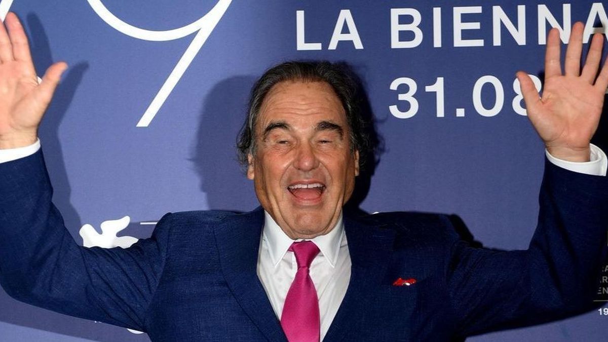 Oliver Stone, polémico con Nuclear