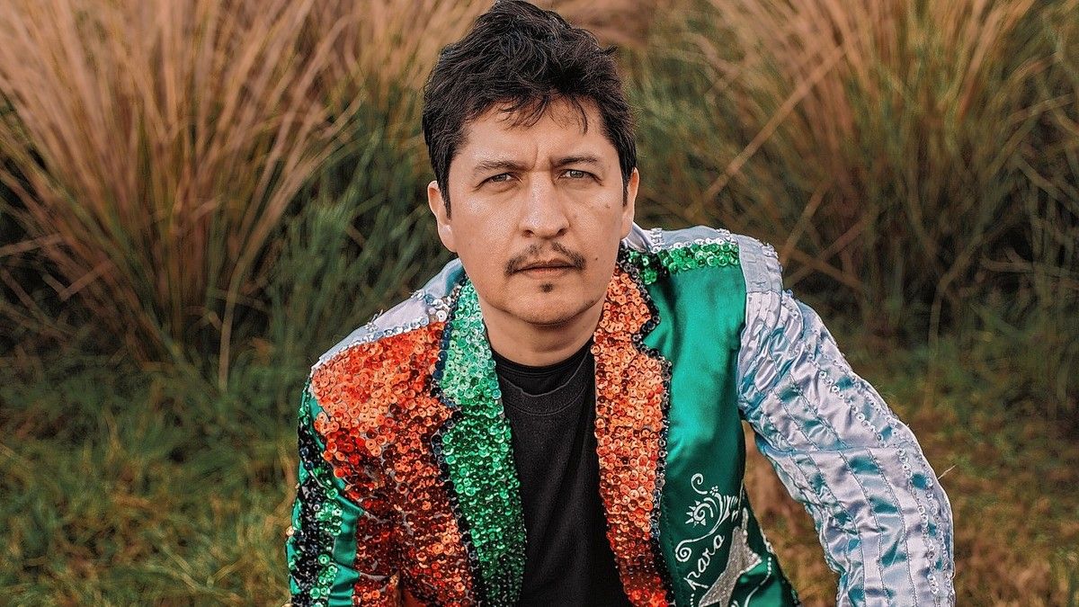 Chango Ibarra adelanta el sonido de su chamarrita comparsera