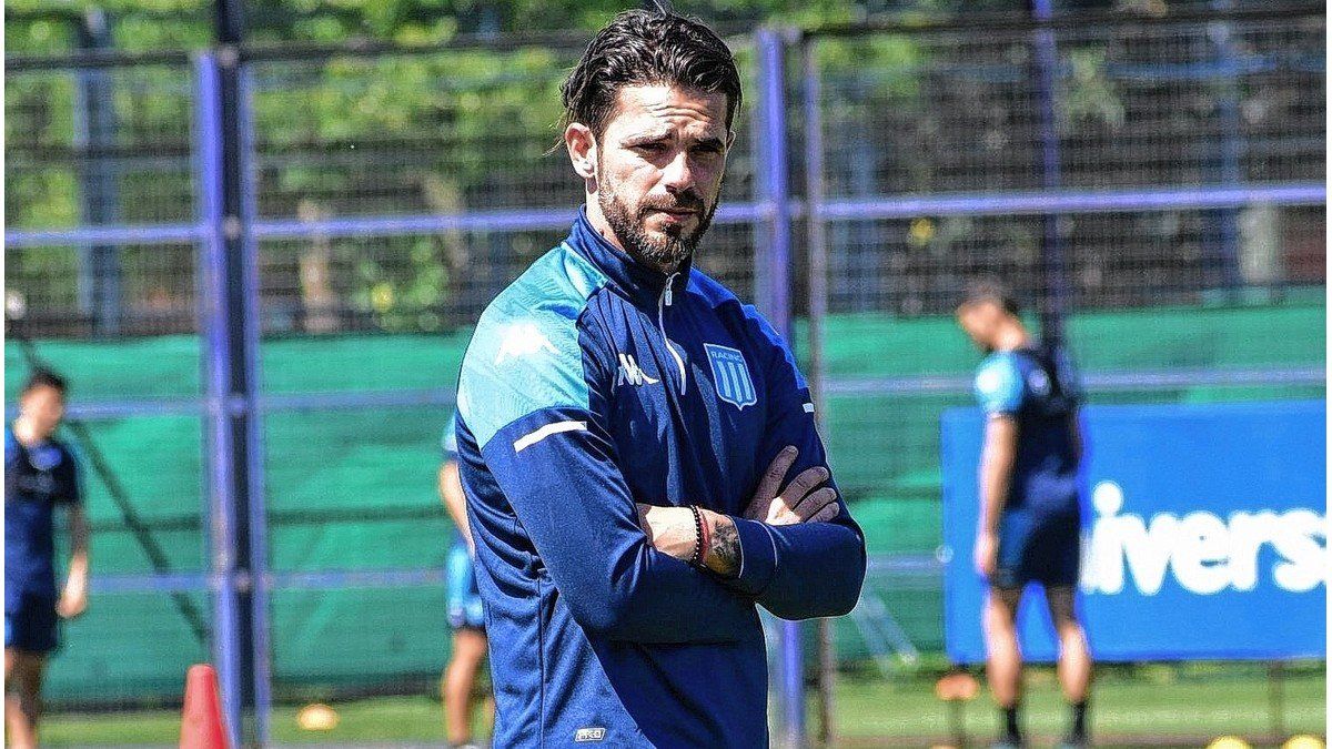 Gago en Racing respeta a Colón: Juega bien y será difícil