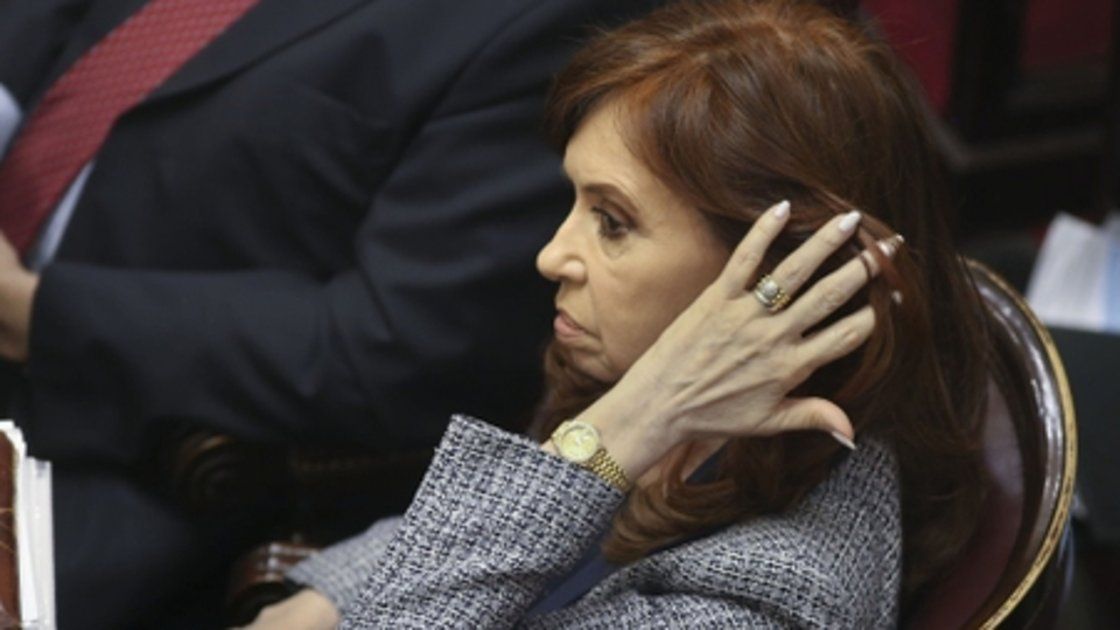 Piden Llevar A Cristina Kirchner A Juicio Oral En La Causa Hotesur
