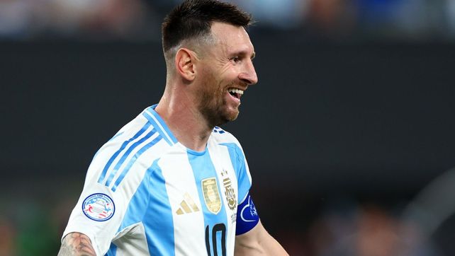 Lionel Messi es el genio del fútbol mundial y Argentina le hizo seis a ...