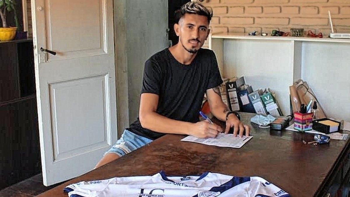 Deportivo Merlo modificó el escenario de Juanma Lazaneo