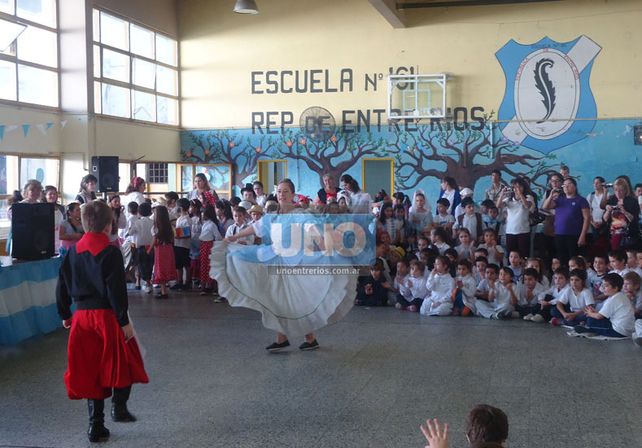 Las escuelas celebraron con actos el 25 de Mayo