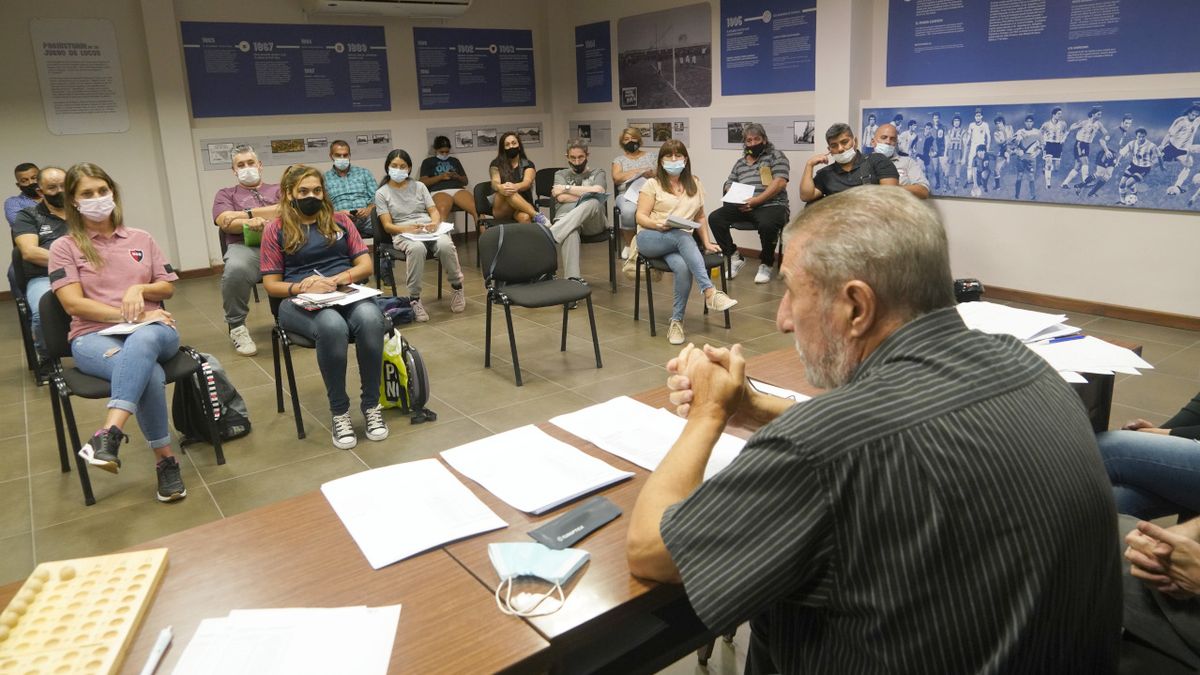 Asociación Rosarina de Fútbol: las mujeres ya tienen su fixture
