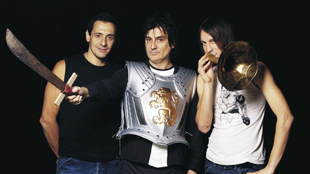 Divididos llega a Rosario con su rock en plan teatral y para hacer pogo