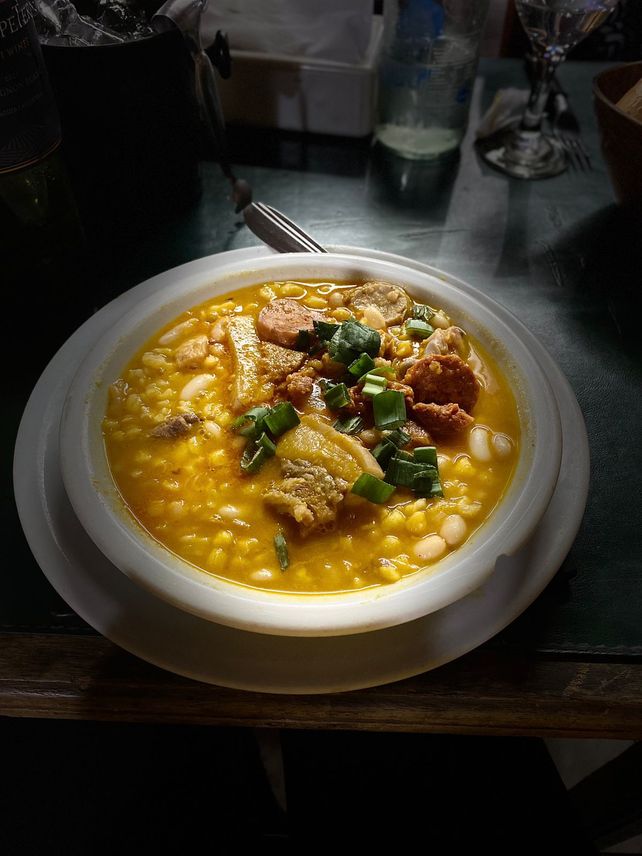 Locros tradicionales en Rosario: precios, lugares e historias para agendar