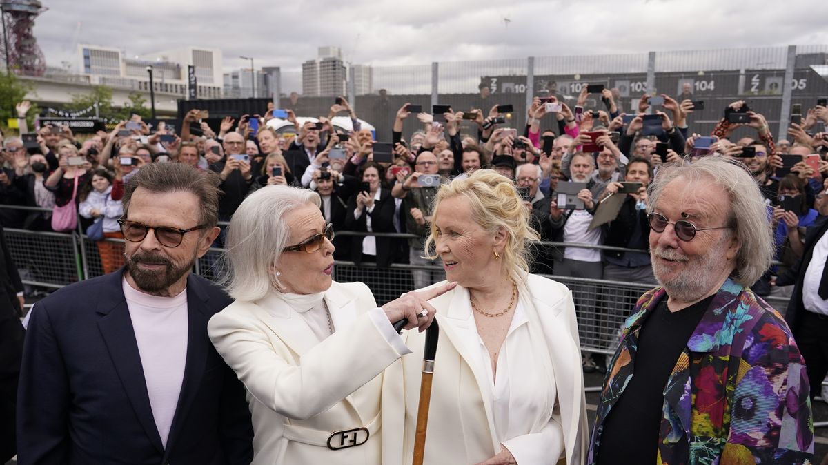 ABBA se volvió a reunir después de 40 años en la premier de su show ...