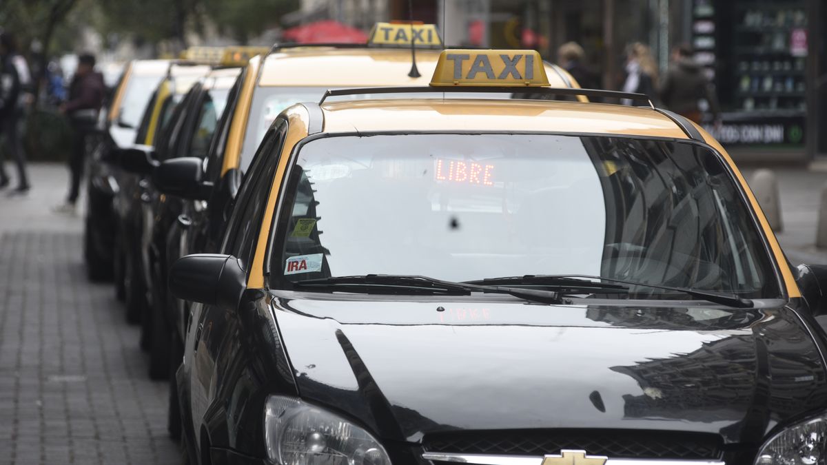 En 20 días vencen 360 licencias de taxis