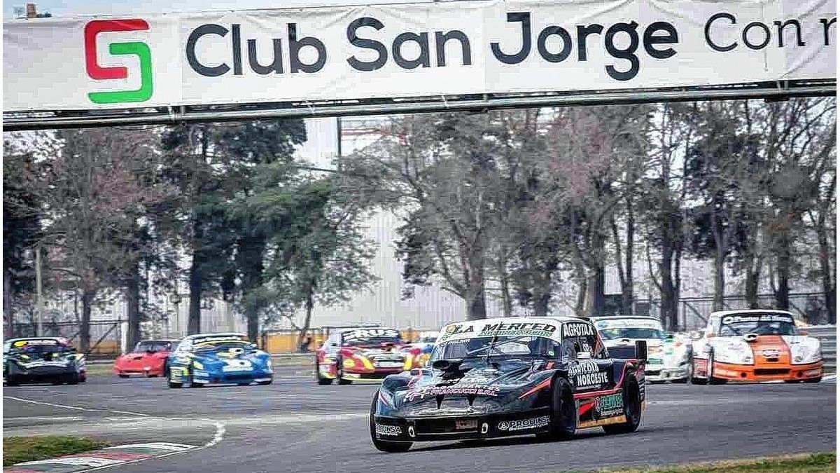 El Nuevo Car Show Santafesino brindó un gran espectáculo en San Jorge
