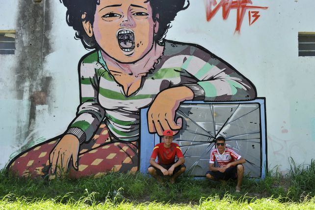 Los murales de barrio Alvear, el arte que golpea las puertas de las ...