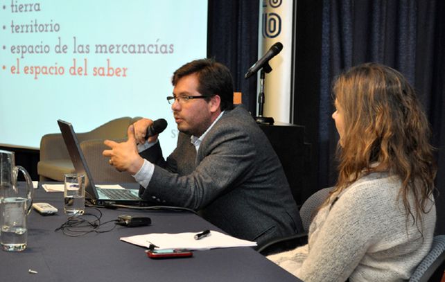 “Los cibermedios deberían ser mucho más creativos y lúdicos para atraer ...