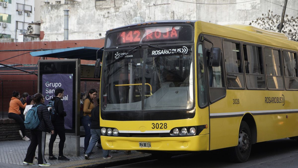 Octubre debe llegar con más subsidios y se recalienta la suba del boleto de colectivo