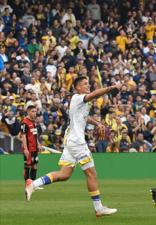 Alejo Veliz, el último goleador canalla que demostró ser un animal del área
