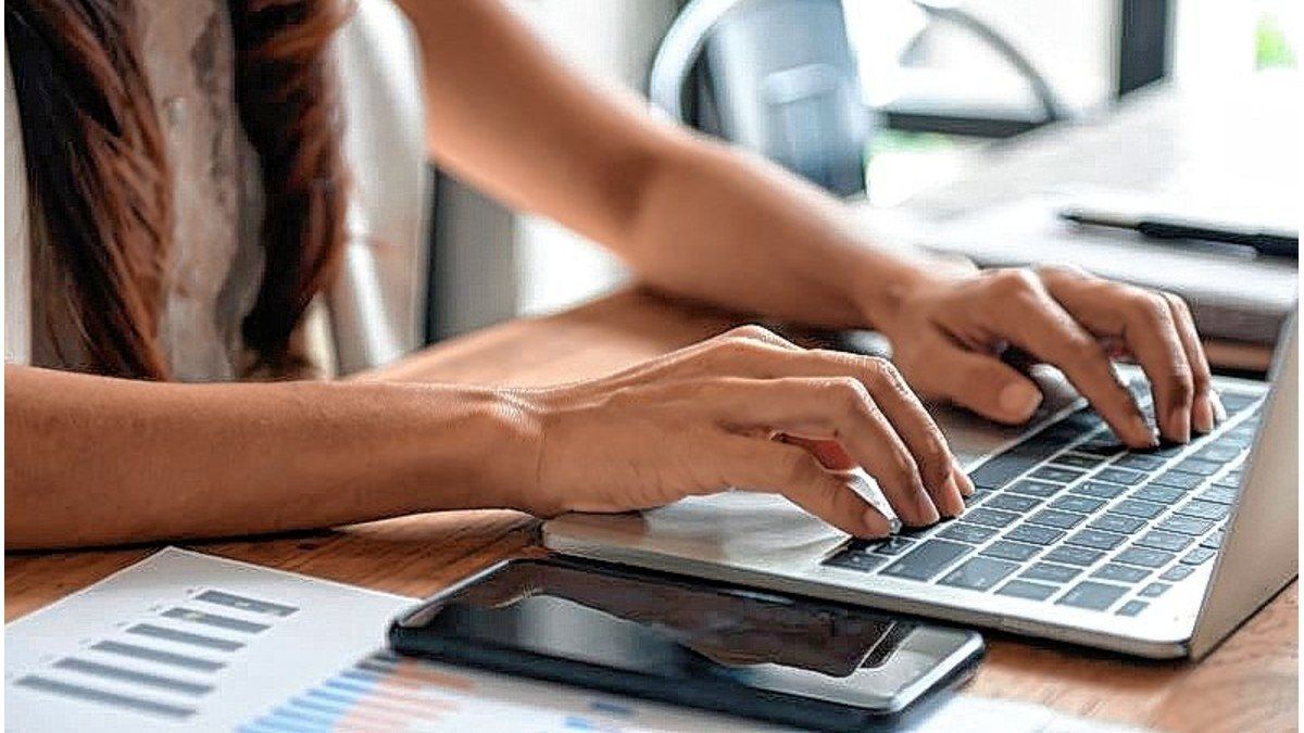 Trabajo: creció 44,5% el empleo en el sector informático