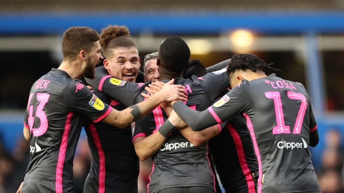 Leeds ganó y finalizó el año como líder del Championship