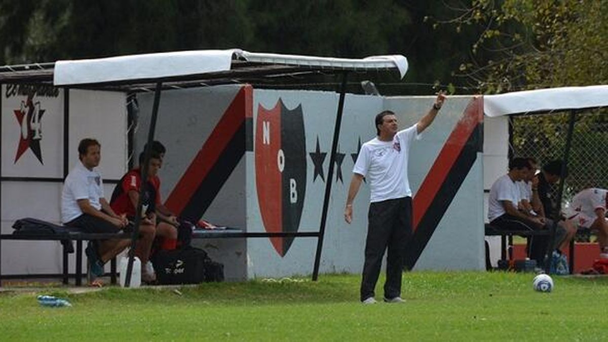 Gustavo Raggio, un hombre del riñón rojinegro, es el nuevo DT de Newells