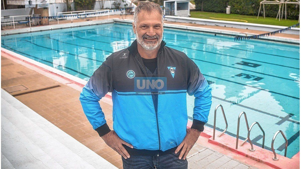 Echagüe hará historia en su pileta descubierta