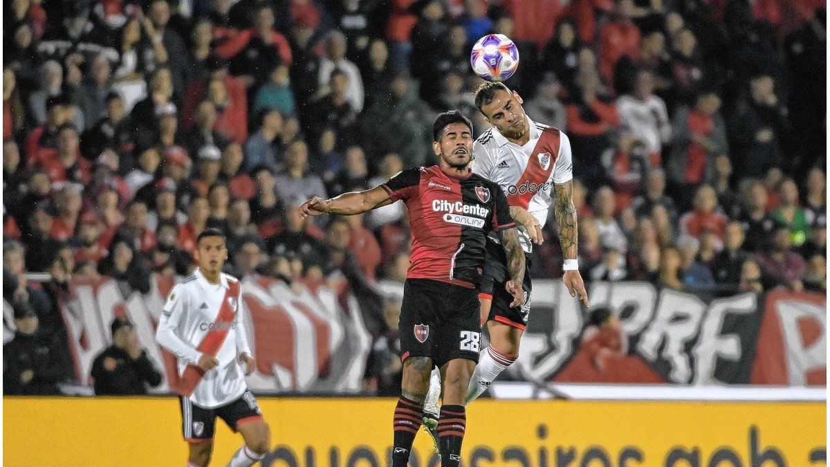 River le ganó a Newells en la última jugada del partido