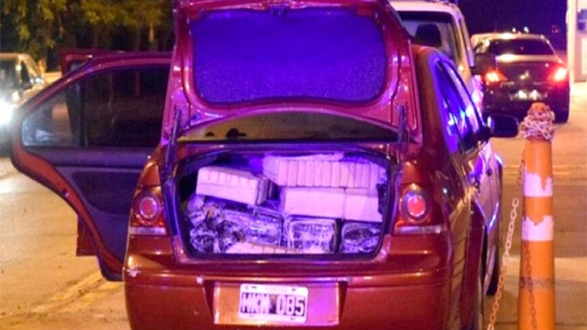 Detuvieron A Un Policía Federal Con Más De 300 Kilos De Marihuana