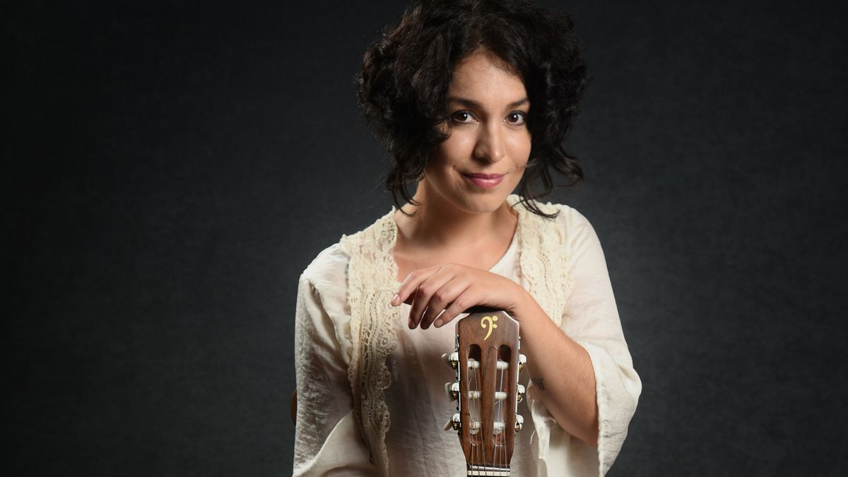 La rosarina Verónica Marchetti presentará su nuevo disco Corazón de poeta