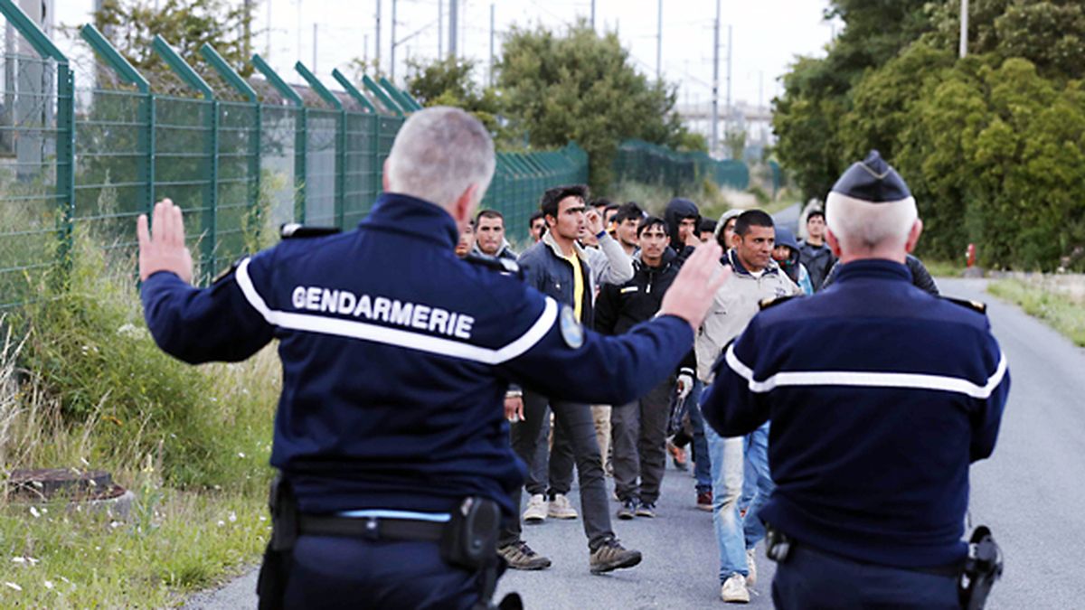 Máxima tensión en el Eurotúnel por el cruce ilegal de inmigrantes