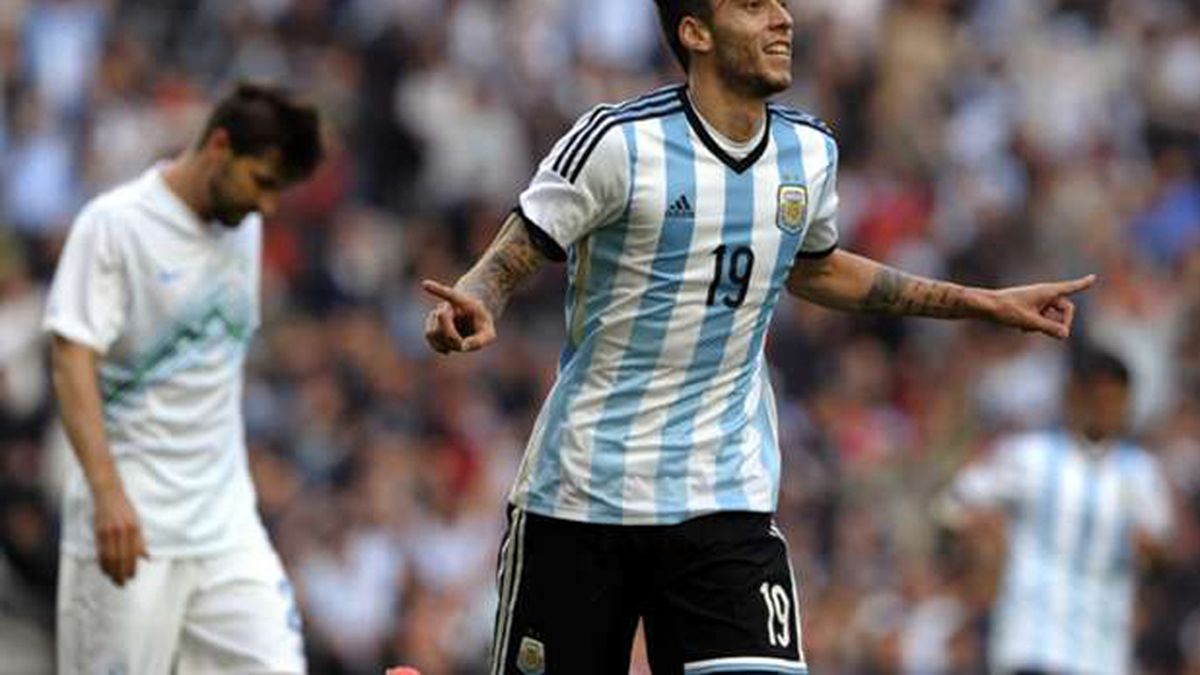 La FIFA fustró el pase de Ricky Álvarez