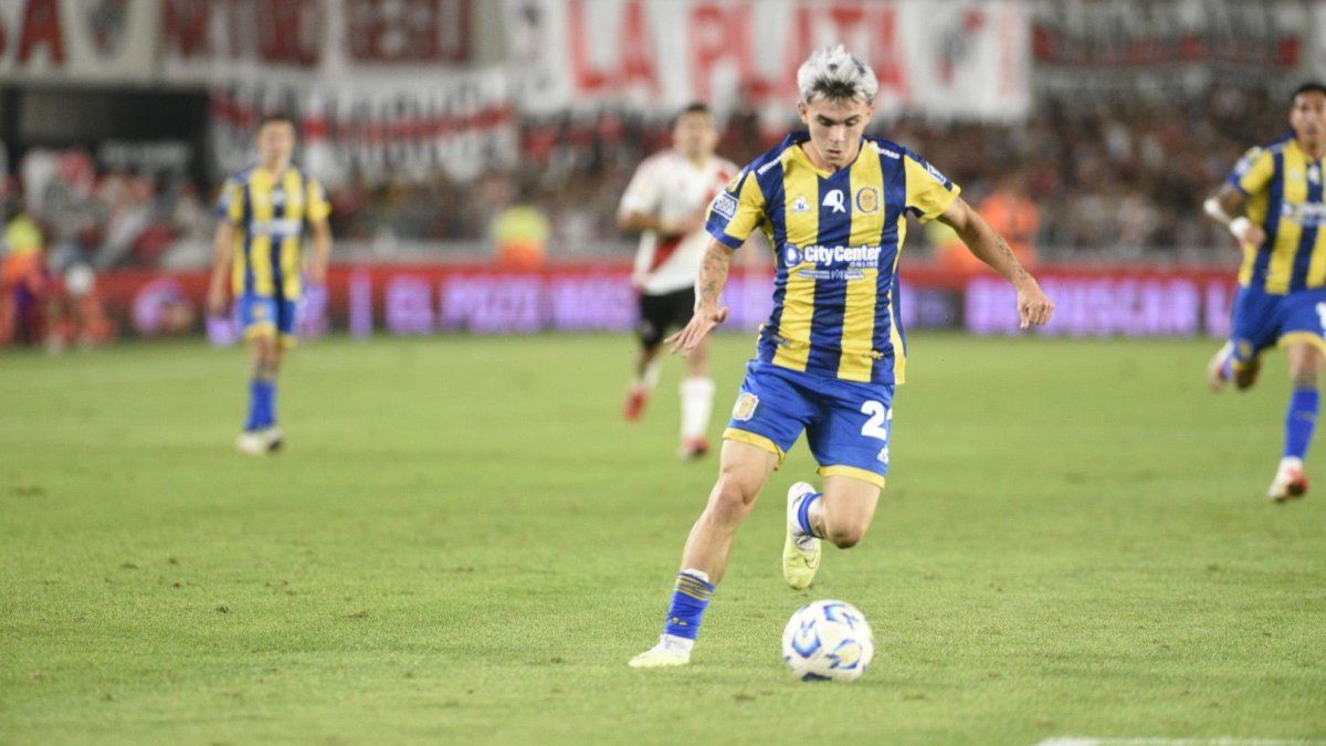 Santi López fue campeón con Central, no se consolidó y jugará la ...