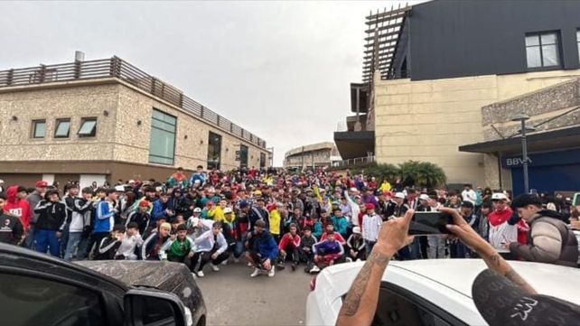 Qué es la juntada pilchera de adolescentes en shoppings que promete ...