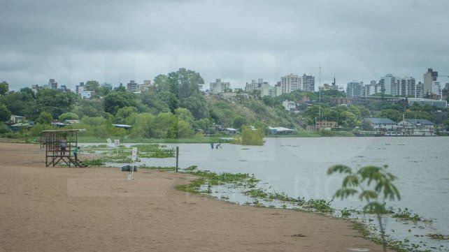 El río Paraná, en su mayor altura de los últimos tres años