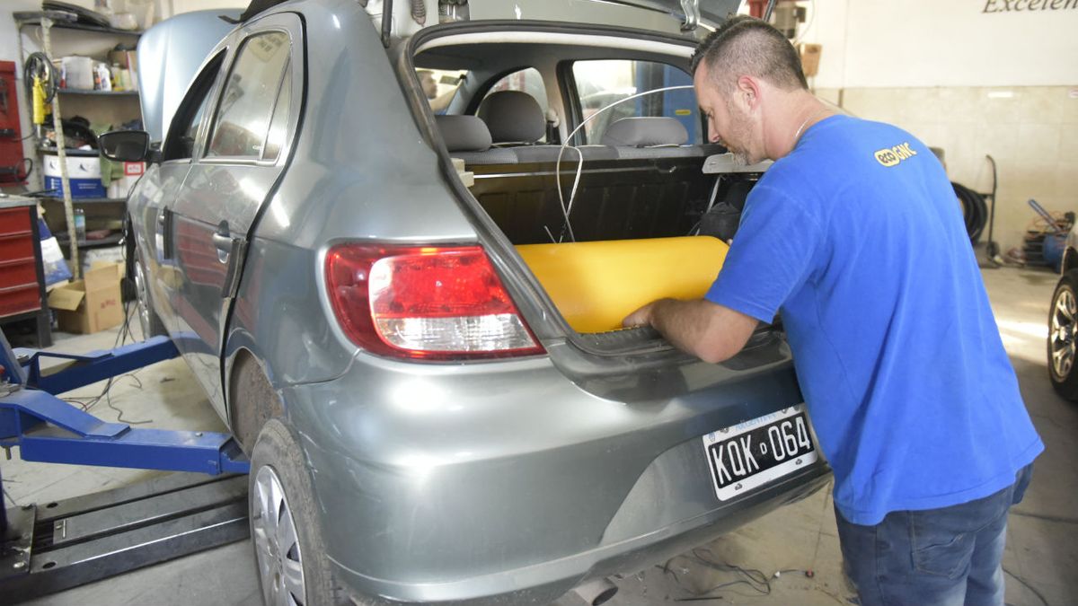 Convertir a GNC un auto promedio aumentó 50% en menos de cinco días y ...