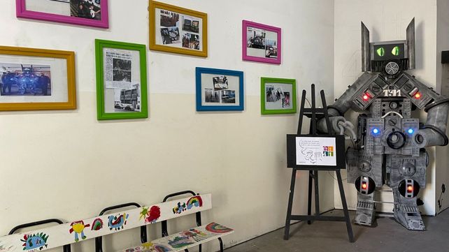 El desafío de aprender a programar un robot en la escuela primaria
